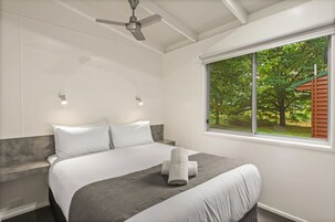 Cabana superior | 1 quarto, ferros/tábuas de passar roupa, Wi-Fi de cortesia