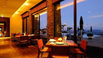 2 restaurantes, culinária francesa