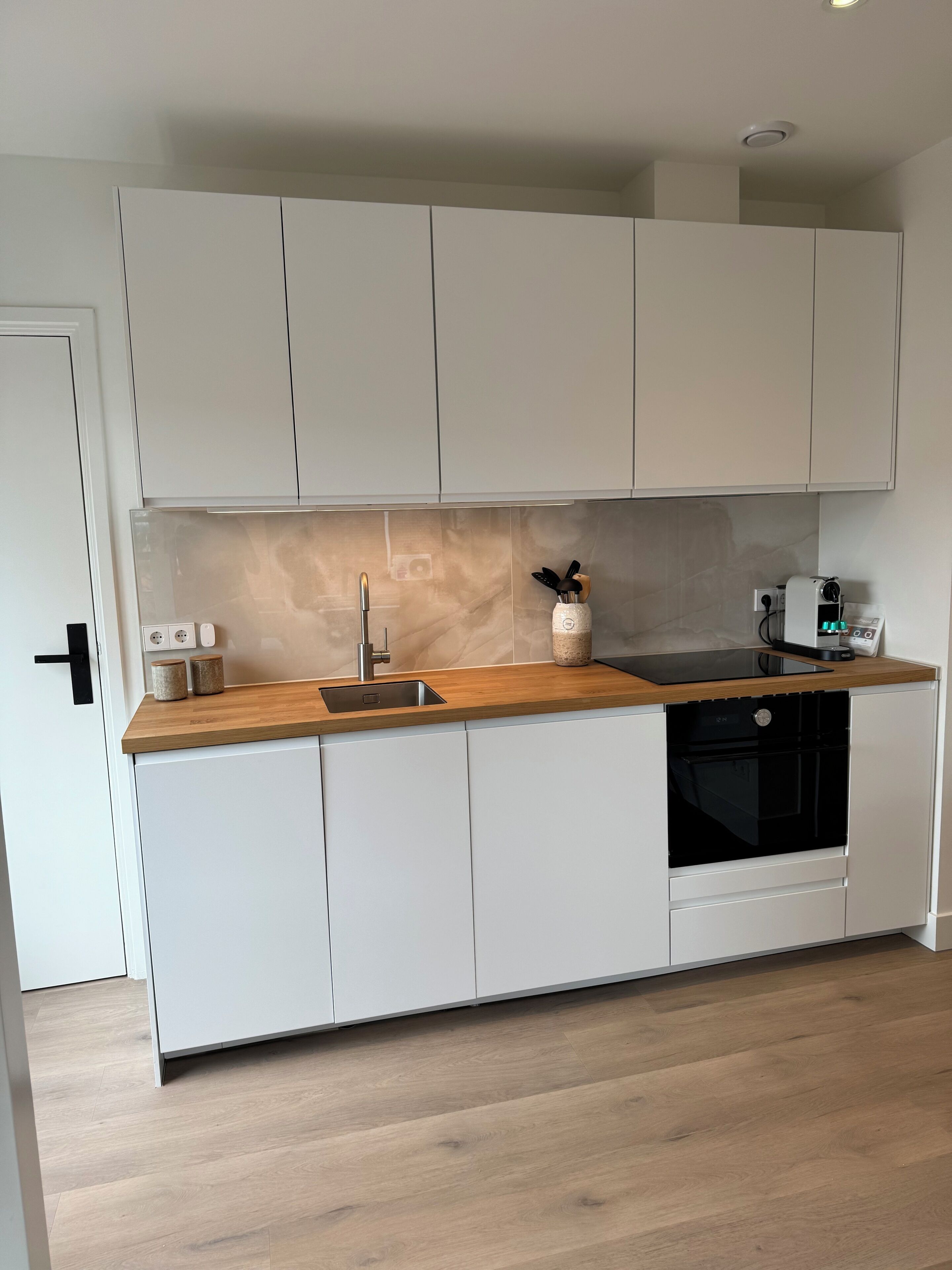 Dúplex (Apartment) | Cozinha privada | Um frigorífico, uma cafeteira/bule, uma chaleira elétrica 