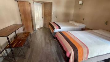 Cofre no quarto, ferro/tábua de engomar, Wi-fi grátis