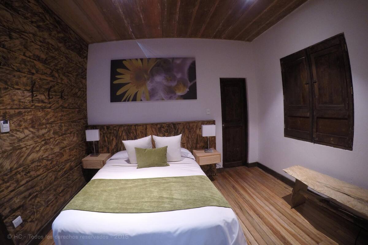 Wi-fi grátis, roupa de cama fornecida