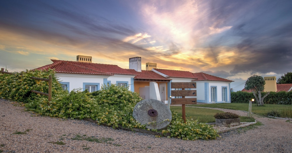 Monte Do Giestal - Casas De Campo And Spa - Santiago do Cacém