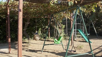 Área de recreio para crianças (ao ar livre)