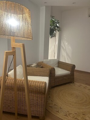 Sauna, banheira de hidromassagem, 1 sala de tratamento, massagens
