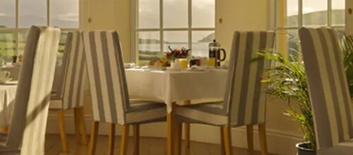 Emlagh House Reviews, Deals & Photos 2024 - Expedia