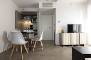 Cofre no quarto, secretária, quartos insonorizados, Wi-fi grátis