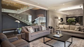 Penthouse | 1 quarto, minibar, cofre no quarto, secretária