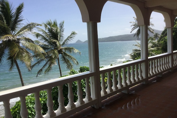 Quarto Duplo Lua de Mel, 1 cama king-size, terraço, vista para a praia (Grenadine) | Terraço/pátio interior