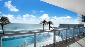 Apartamento de Luxo, 1 quarto, junto ao mar | Vista para a praia ou o mar