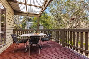 Casa de campo família, 2 quartos, lareira | Sacada