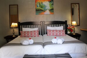 Quarto Twin (Liebe 5) | 9 quartos, roupa de alta qualidade, com decoração personalizada 