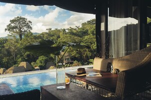 Barraca, piscina particular | Vista da sacada