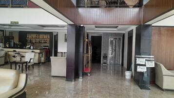 Área de recreio para crianças (ao ar livre)