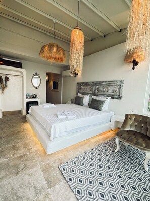 Quarto Romântico, vista para o mar | Roupa de alta qualidade, minibar, cofre no quarto, Wi-fi grátis 
