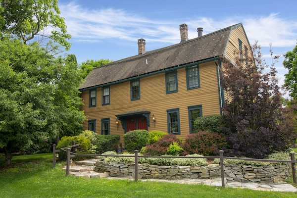 Captain Grant's 1754 - Stonington, CT