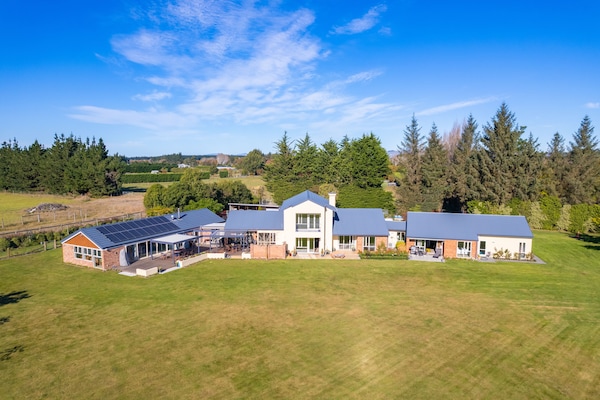 The Meadows Villa - New Zealand