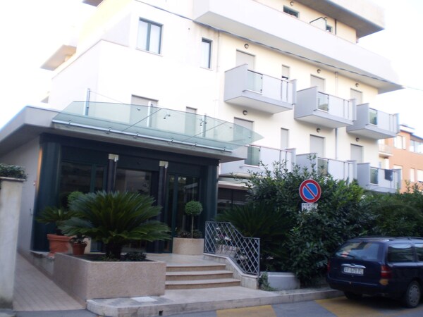 Hotel La Perla - Roseto degli Abruzzi