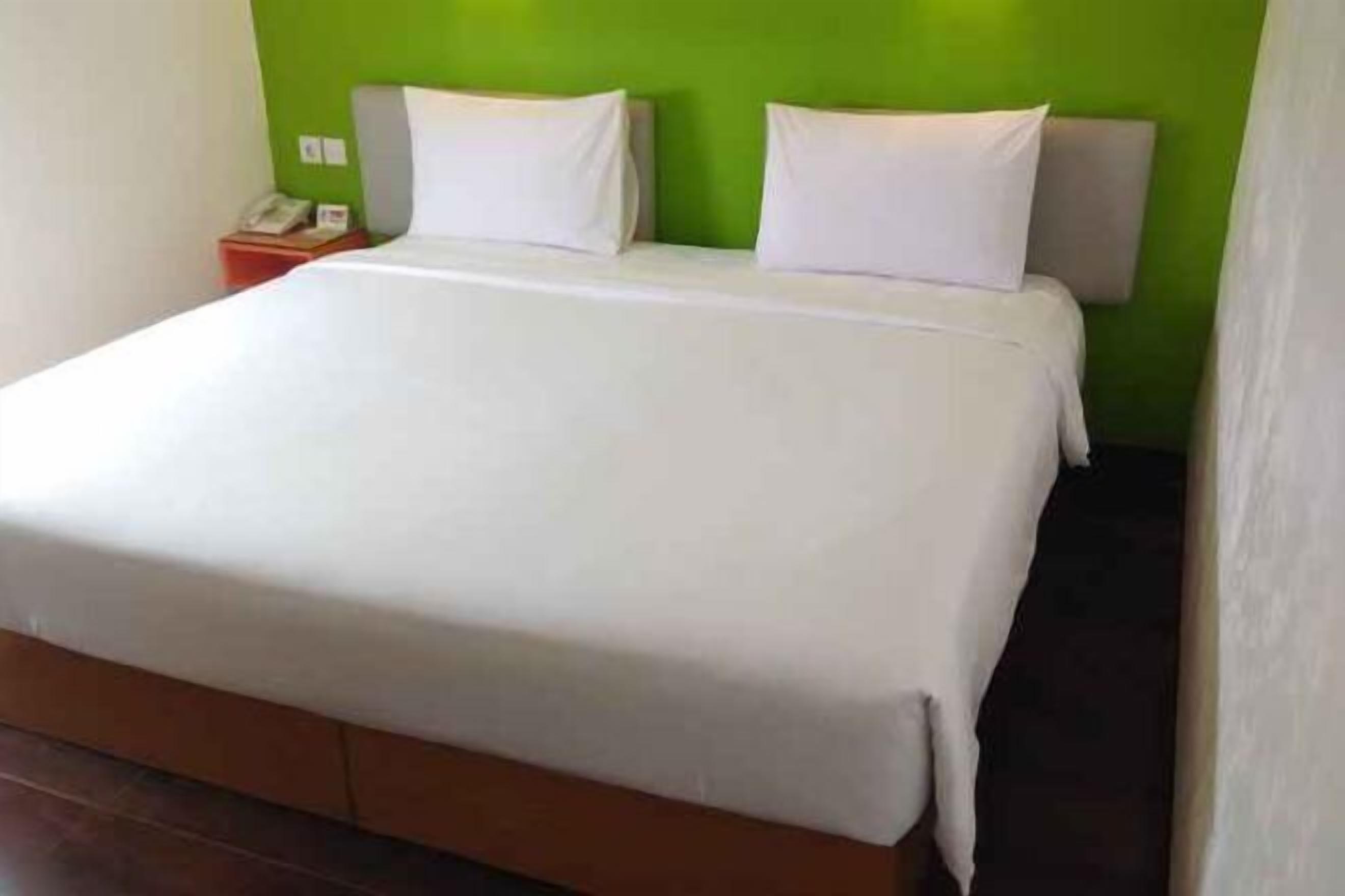 Cofre no quarto, secretária, Wi-fi grátis, roupa de cama fornecida 