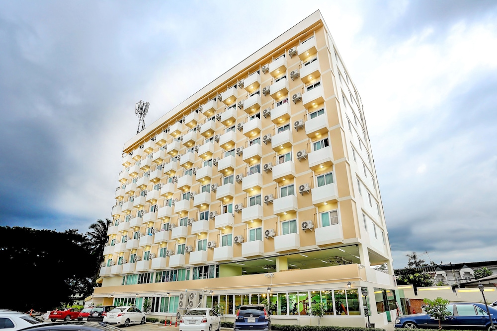 House And Home Residence - Chiang Mai