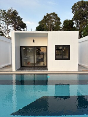 Secretária, Wi-fi grátis, roupa de cama fornecida