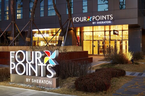 Four Points Hotel Logo