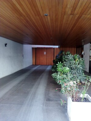 Entrada (vista interior)