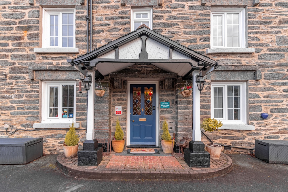 Glyntwrog House - Betws-y-Coed