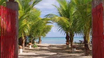 Na praia, toalhas de praia