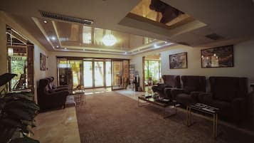 Entrada (vista interior)