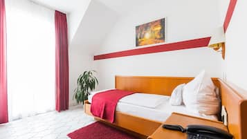 Quarto solteiro standard, banheiro privativo | Comodidades do quarto