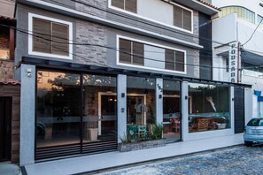 Fachada da propriedade