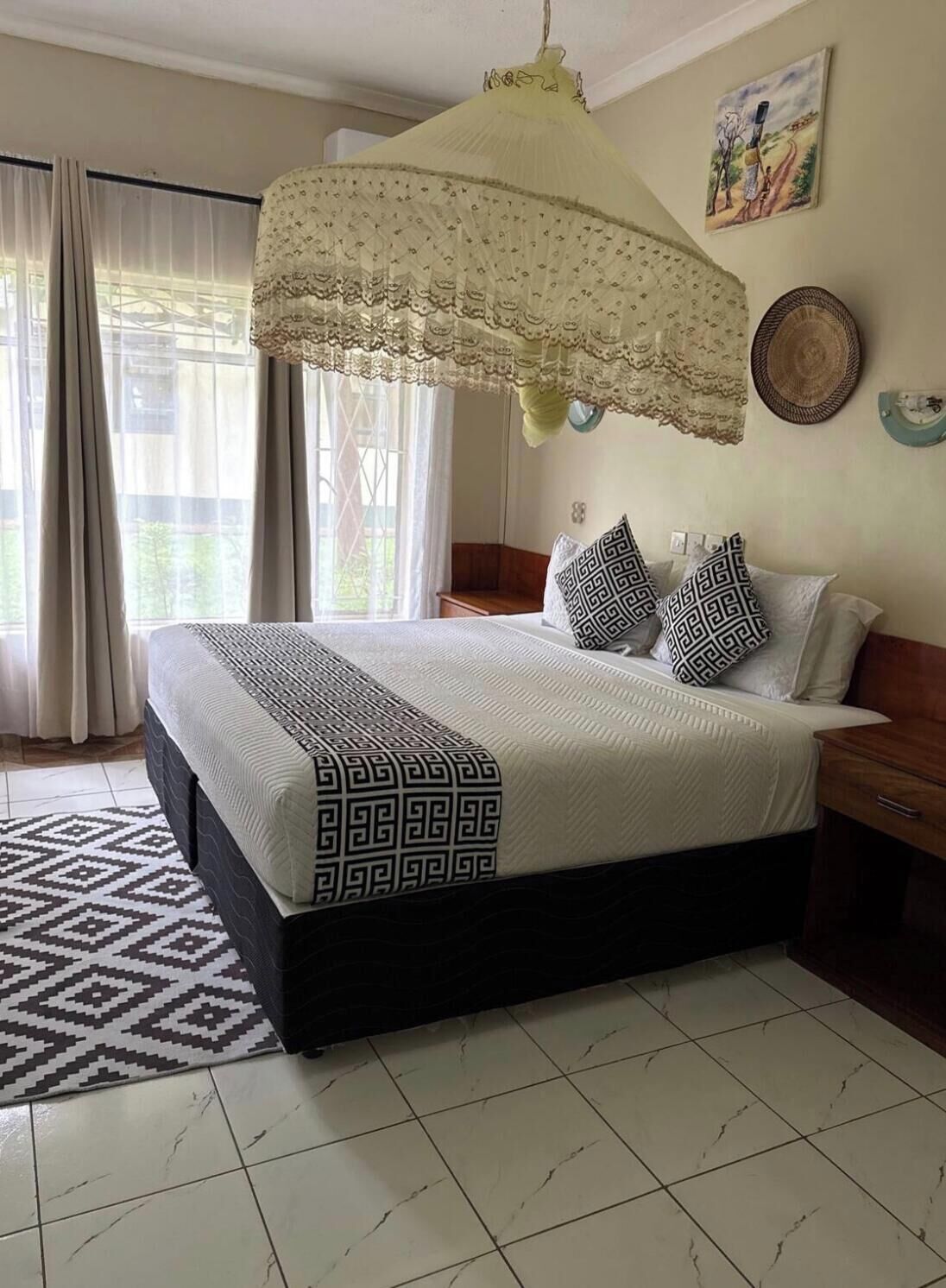 Quarto casal luxo | Wi-Fi de cortesia, roupa de cama, acesso para cadeiras de rodas