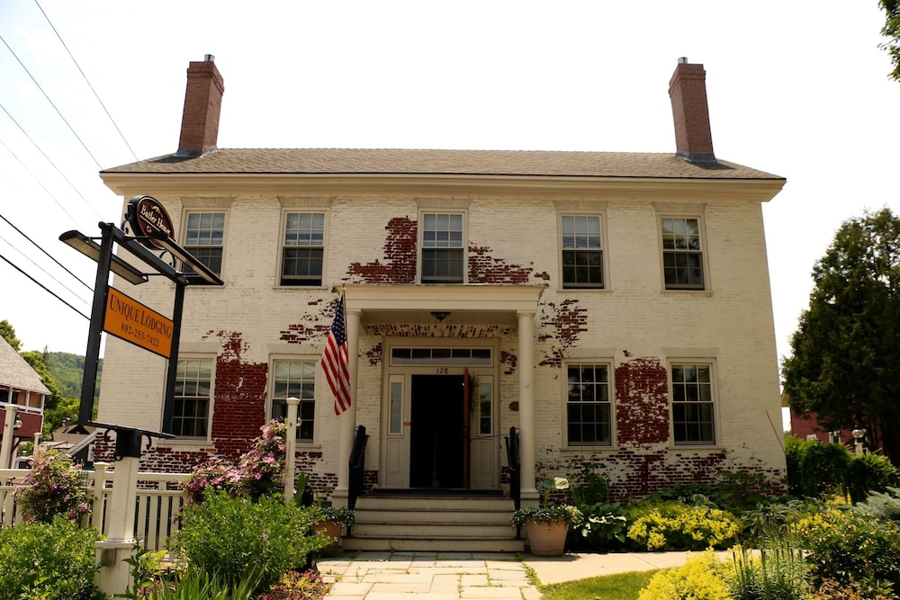 The Lounge - Stowe, VT