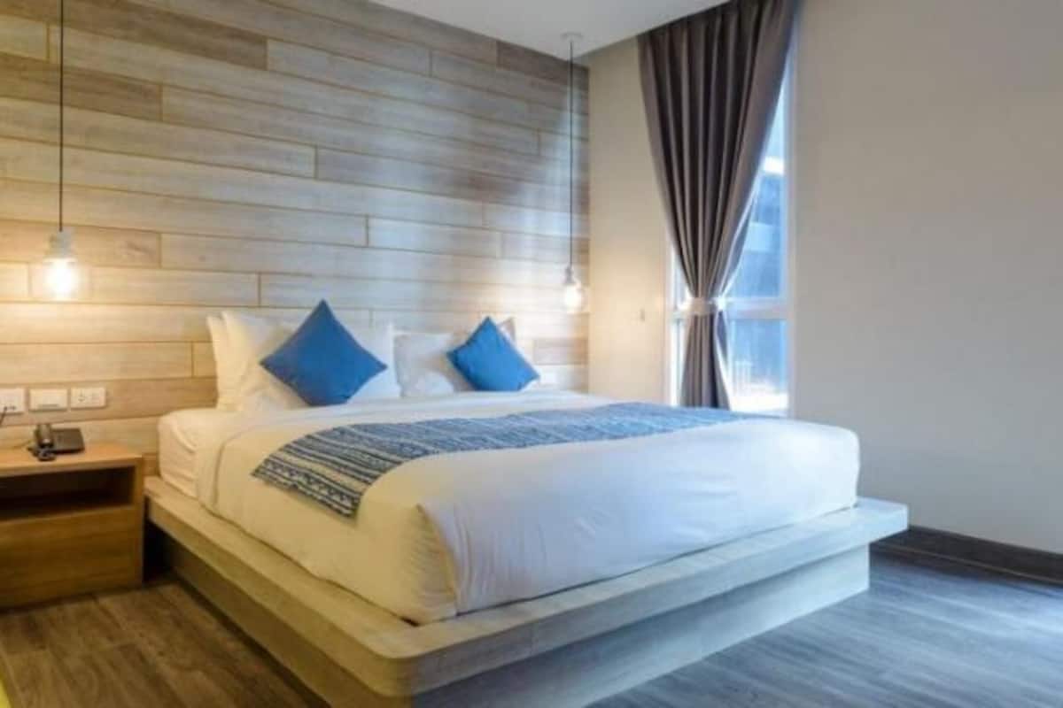 Frigobar, cofres nos quartos, escrivaninha, Wi-Fi de cortesia