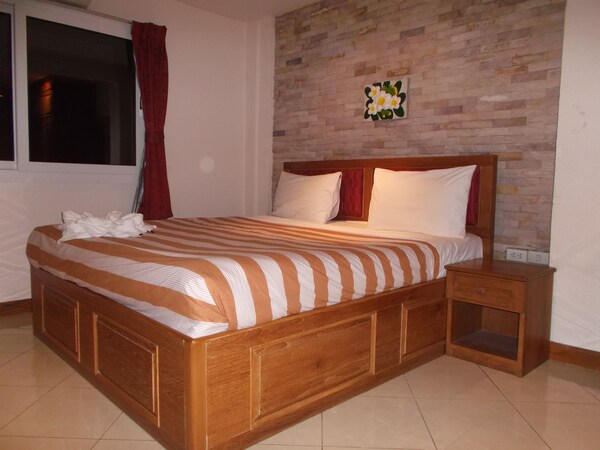 Chaiyapoon Inn - Pattaya City