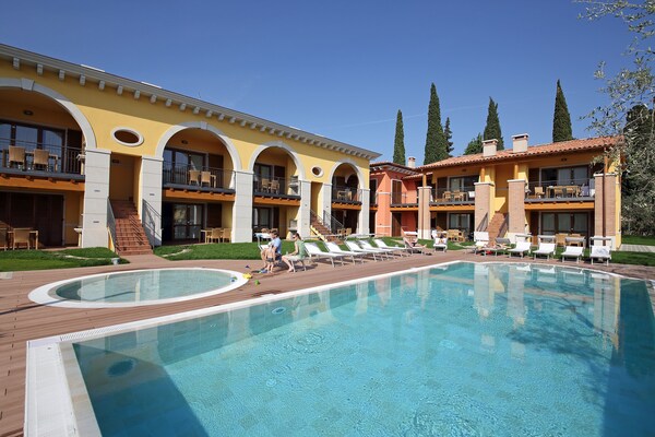 Residence Corte Leonardo - Garda