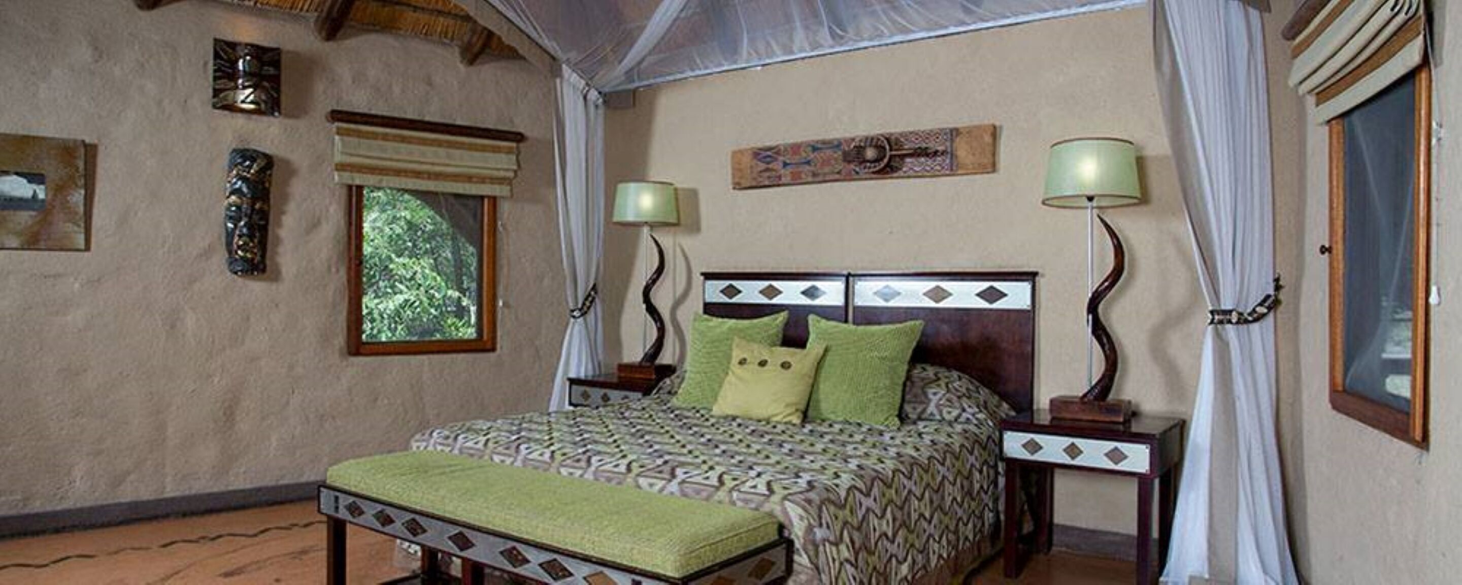Minibar, cofre no quarto 