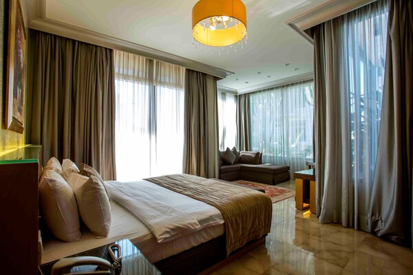 Lahoya Beirut - Beirut