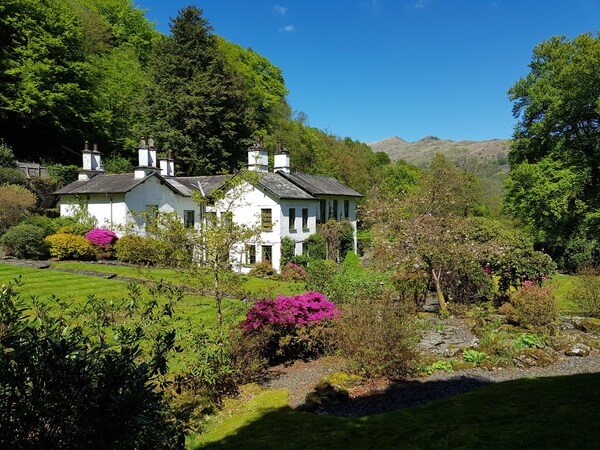 Foxghyll Country House B&b - Ambleside