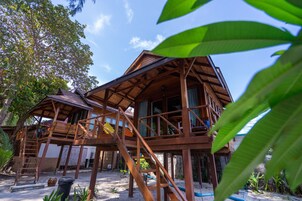 Sea Breeze Premium Bungalow | Cofre no quarto, Wi-fi grátis, roupa de cama fornecida 