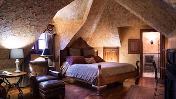 Suite, 1 cama king-size e sofá-cama (Miller) | Com decoração personalizada, com mobília individualizada