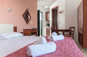 Escrivaninha, Wi-Fi de cortesia, roupa de cama