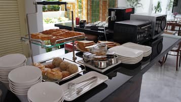 Pequeno-almoço inspirado na cozinha local diário incluído