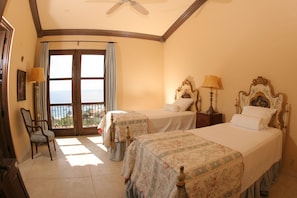 Vila superluxo, 5 quartos, vista para o oceano | 5 quartos, Wi-Fi de cortesia