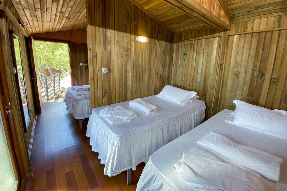 Bangalô, vista parcial para o mar (For 4) | Roupas de cama premium, frigobar (abastecido com alguns itens grátis)