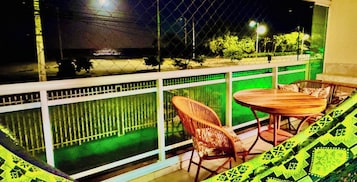 Apartamento Exclusivo | Refeições ao ar livre