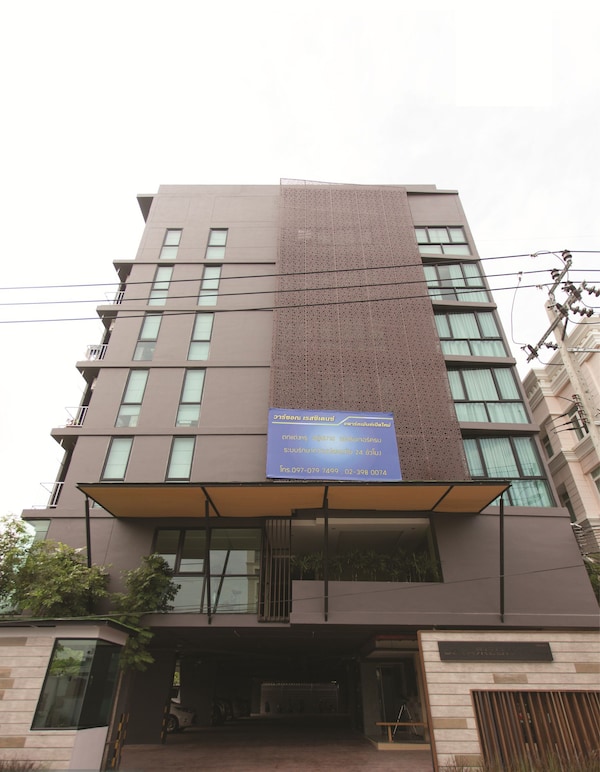 Varrzon Residence Srinakarin 56 - Phra Khanong