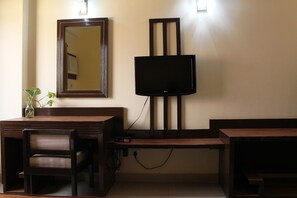 Quarto casal luxo, 1 cama King | Comodidades do quarto