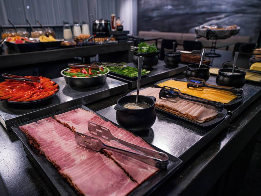 Pequeno-almoço tipo buffet diário incluído