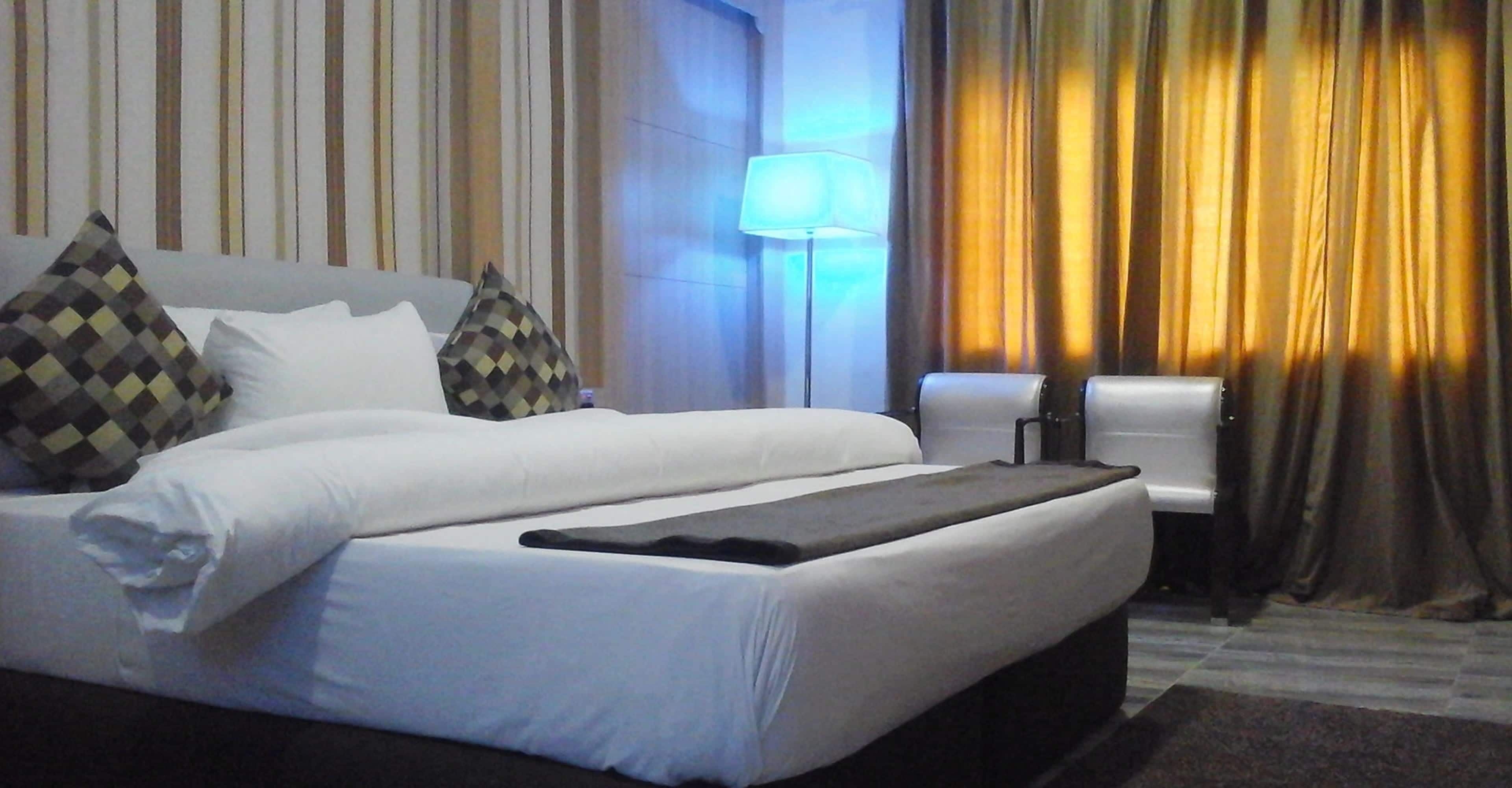 1 quarto, roupa de alta qualidade, camas de colchão pillowtop 